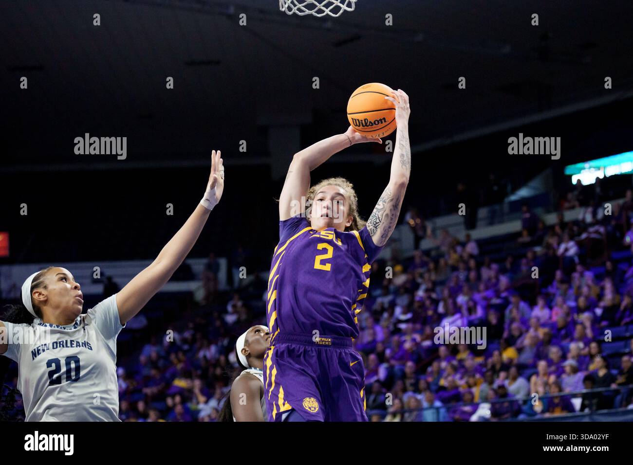 LSU forward Grace Knox (2) shoots against New Orleans forward Logan ...