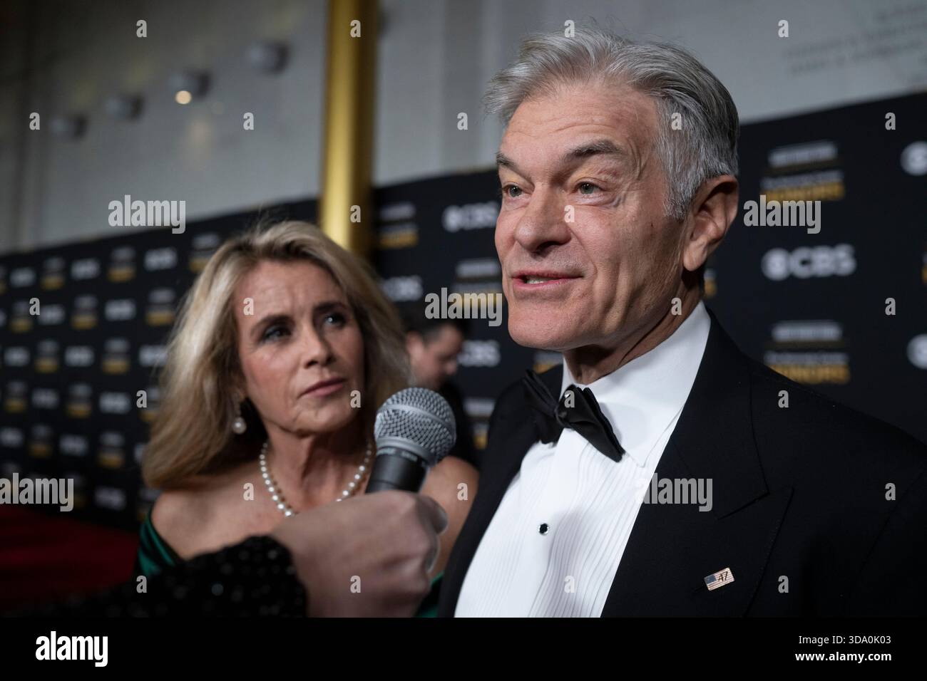 Dr. Mehmet Oz, or Dr. Oz, and his wife Lisa Oz attend a Red Carpet ...