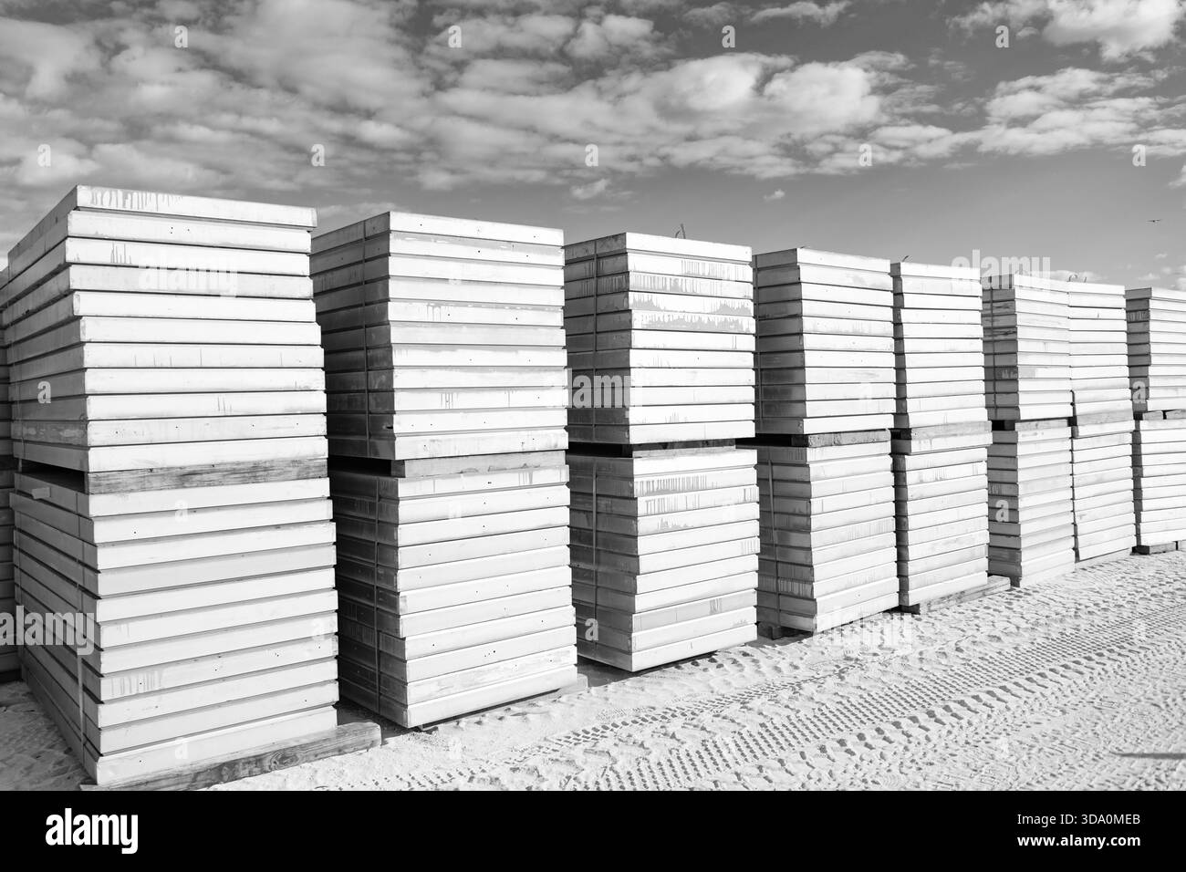 Cement sandwich panel insulation outdoor. Cement industry panel at ...