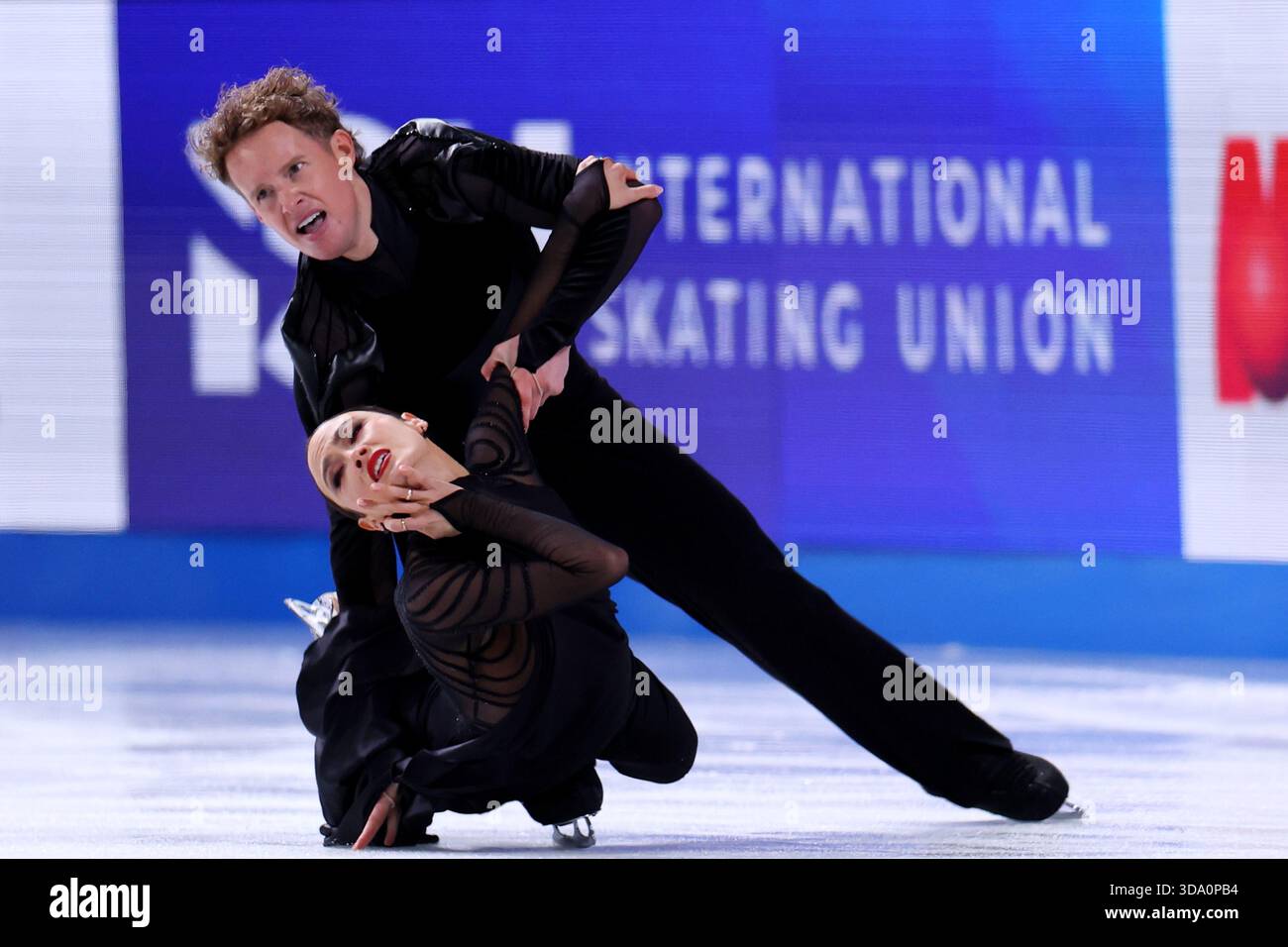 Madison Chock & Evan Bates (USA), DECEMBER 6, 2025 - Figure Skating ...