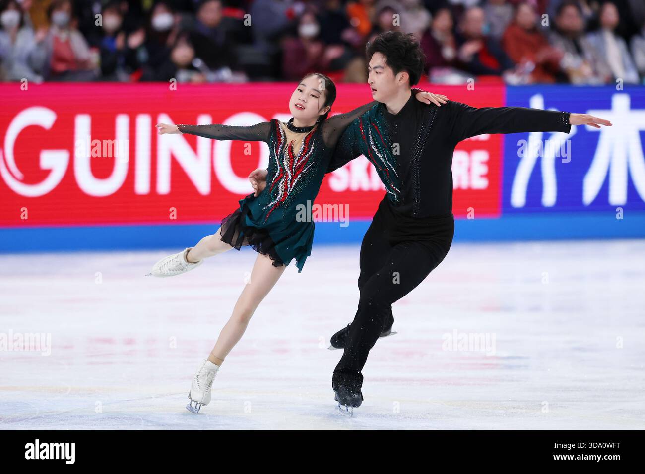 Guo Rui & Zhang Yiwen (CHN), DECEMBER 6, 2025 - Figure Skating : ISU ...