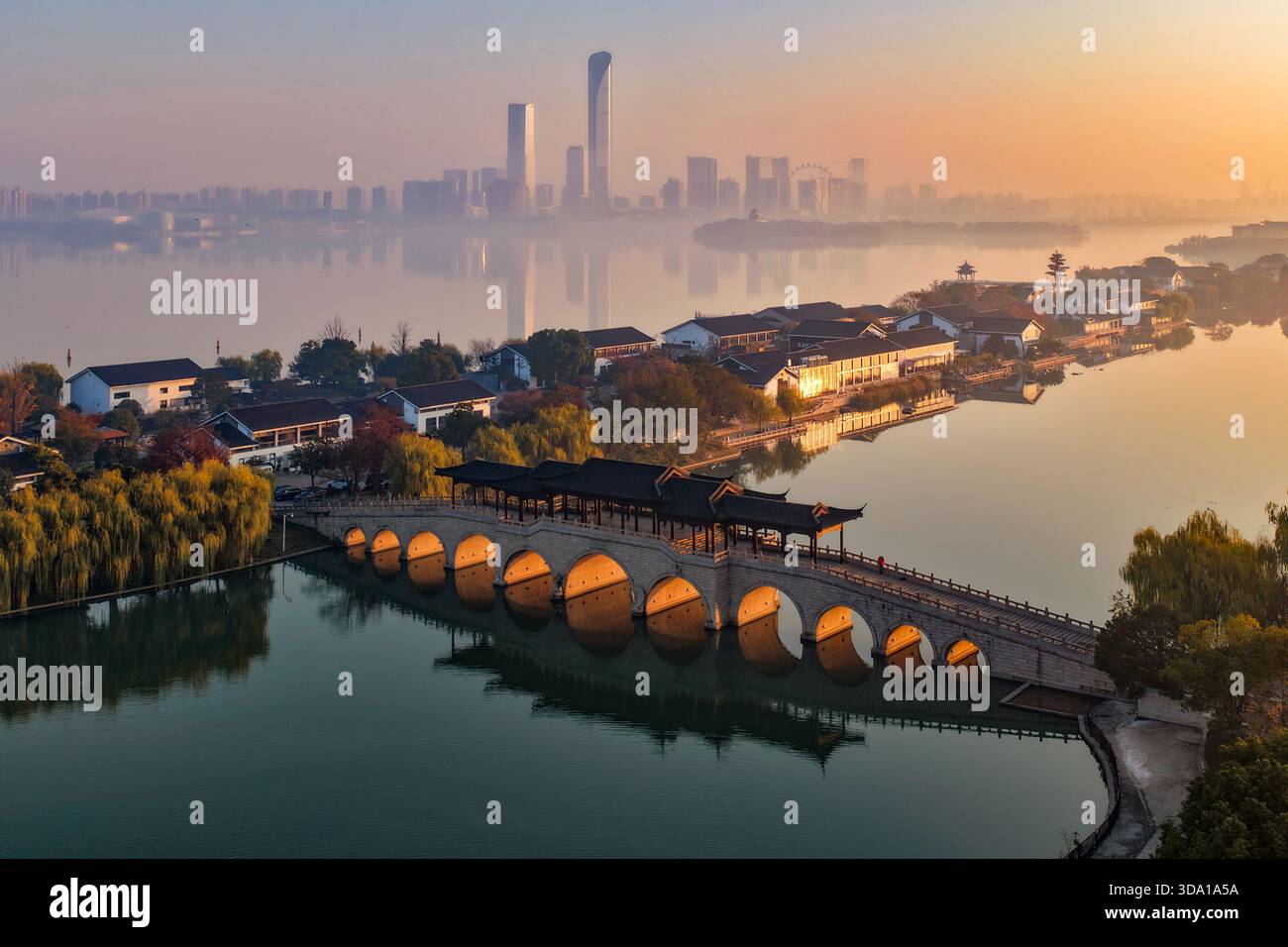 Lingyun bridge on ligongdi hi-res stock photography and images - Alamy