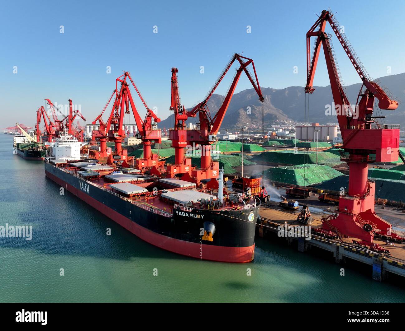 Aerial photo shows the ship unloading coals at Lianyungang Port in ...