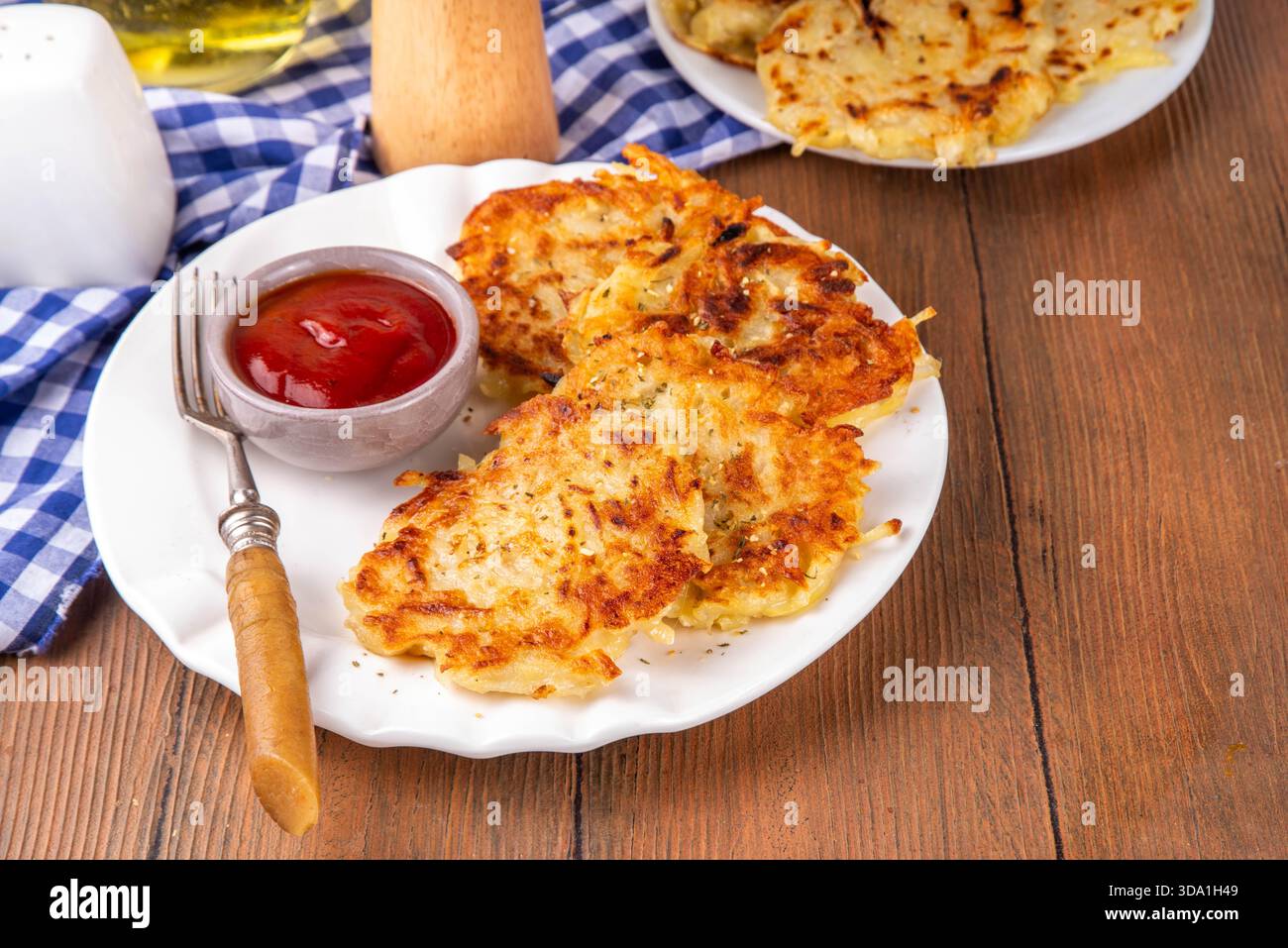 Homemade Hashbrown, Potato pancakes, fried crispy grated potato patties ...