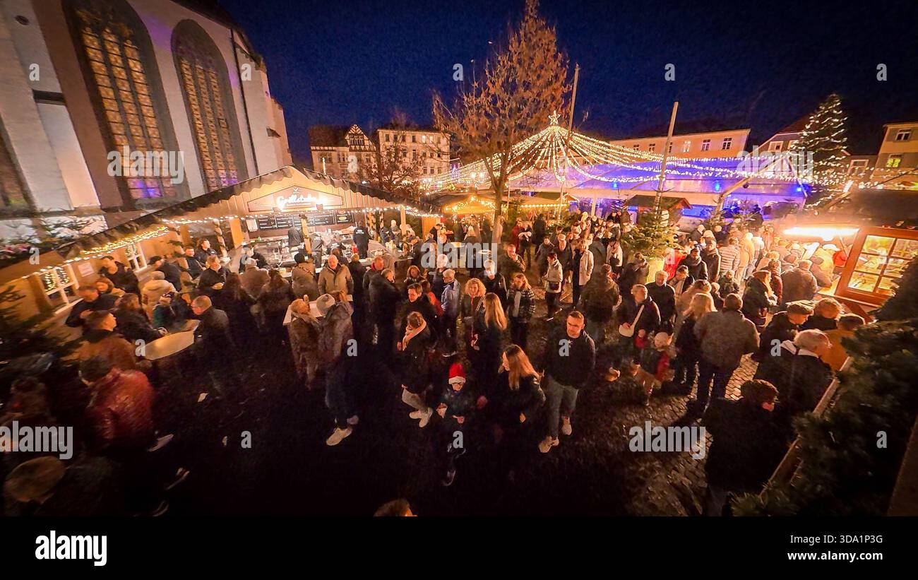 Weihnachtsmarkt, rund um den historischen Rathausplatz. Lippstadt ...