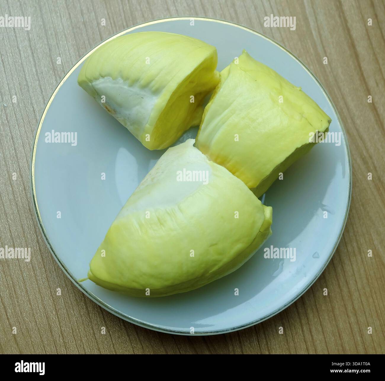 Creamy white segments hi-res stock photography and images - Alamy