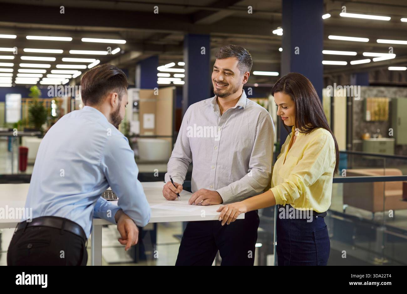 Construction store married couple hi-res stock photography and images ...
