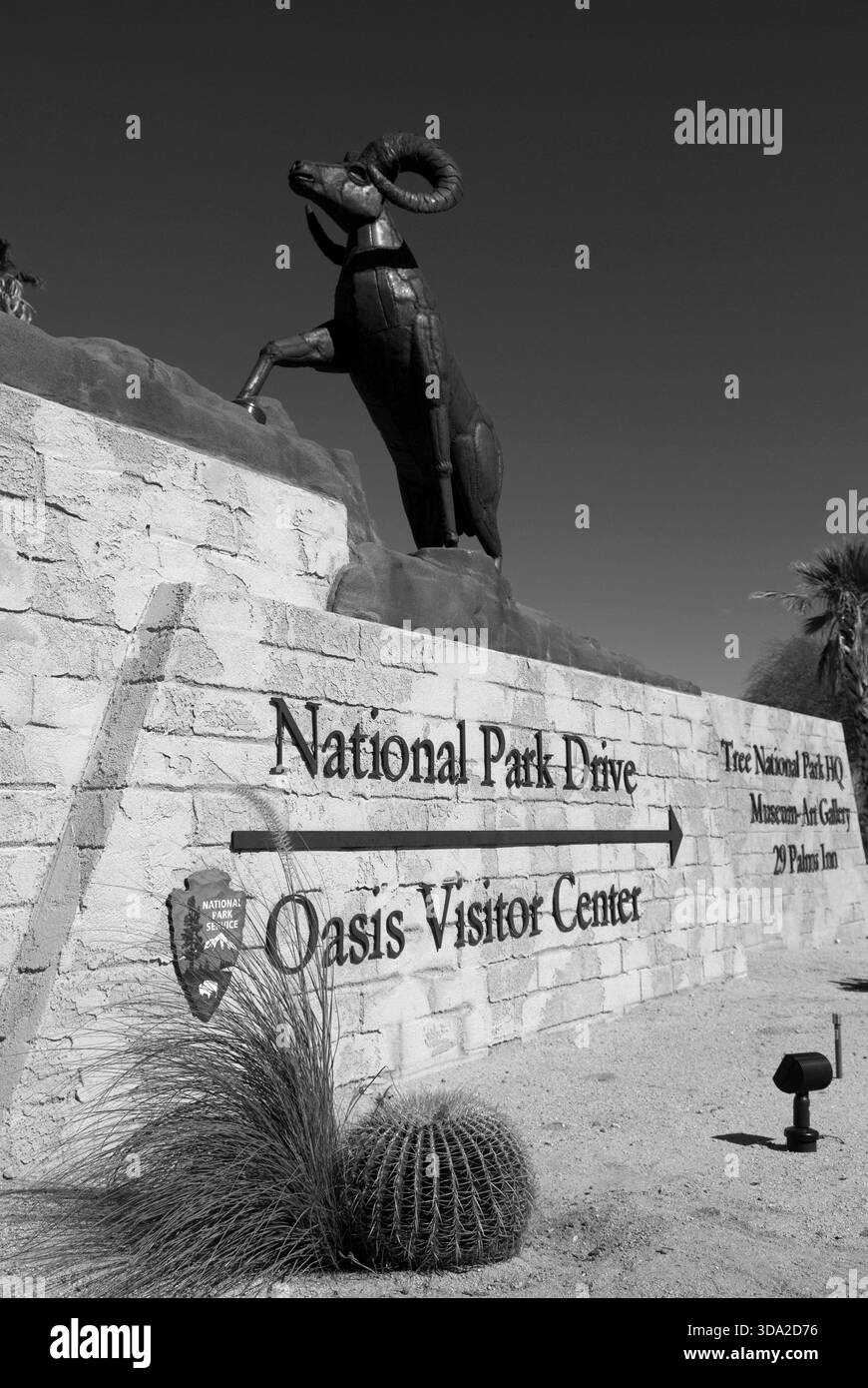 National park sign usa Black and White Stock Photos & Images - Alamy