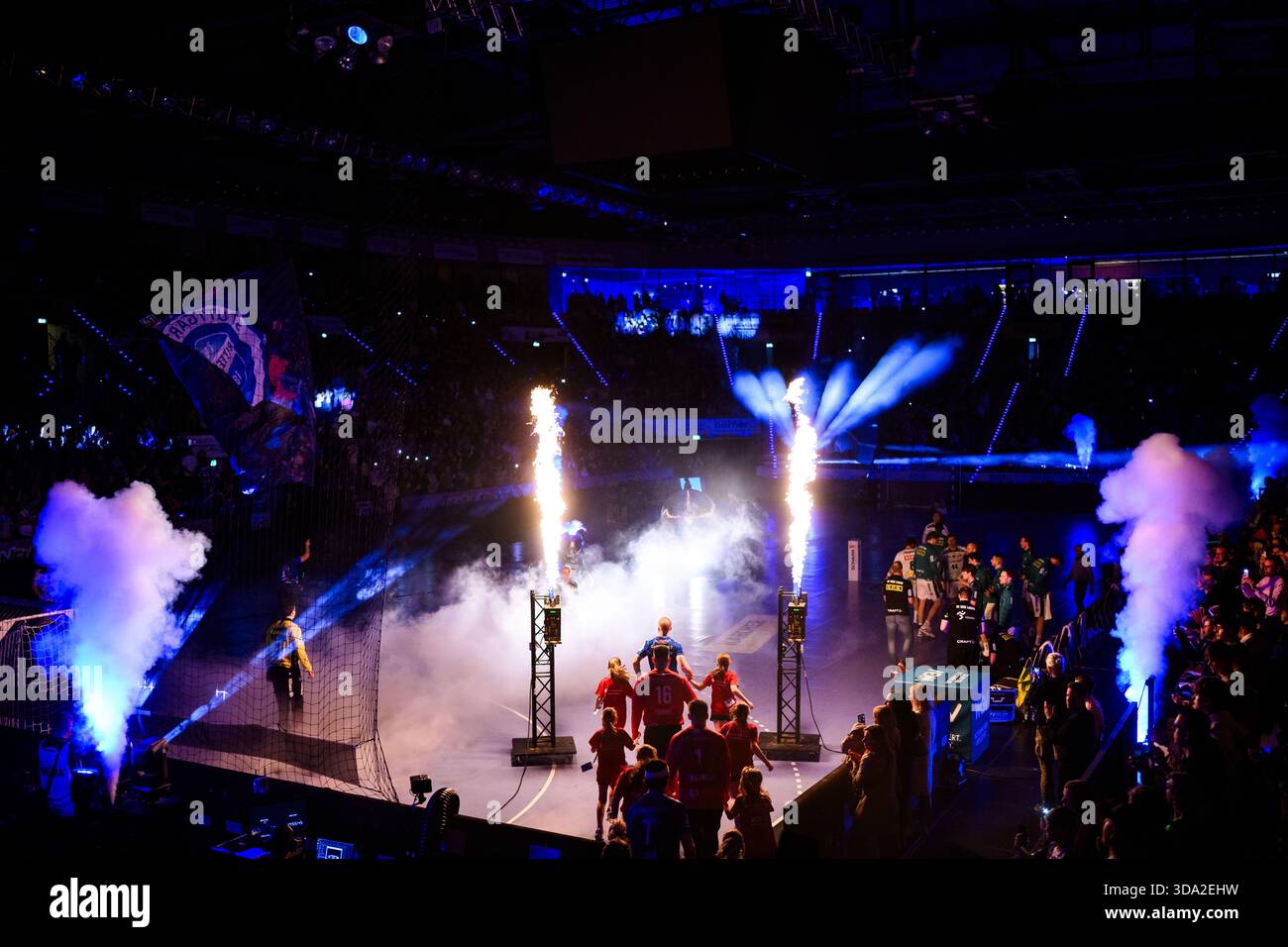 07 December 2025, Baden-Württemberg, Stuttgart: Handball: 1st ...