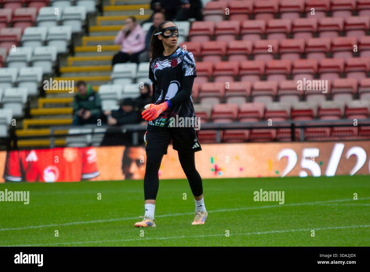 Phallon Tullis Joyce (91 Manchester United) warming up durning the WSL ...