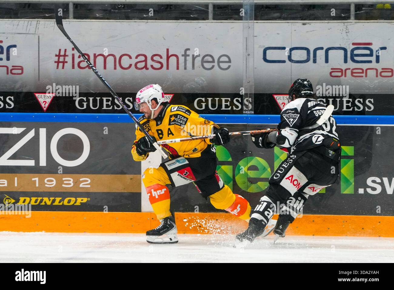 07/12/2025, Porza, Cornèr Arena, NL: HC Lugano - SC Bern, Tristan ...