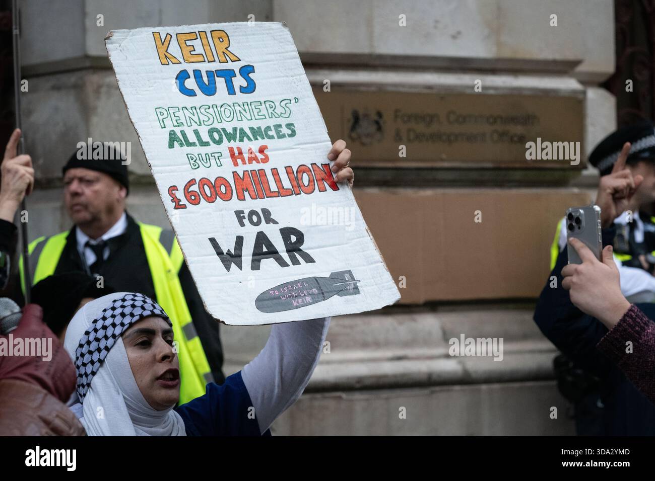 London, UK. 8 December, 2025. A coalition of Palestine supporters ...