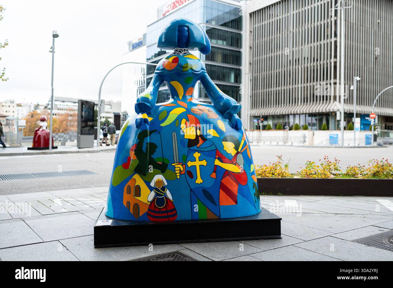 View of a sculpture in the shape of the figures of the painter ...