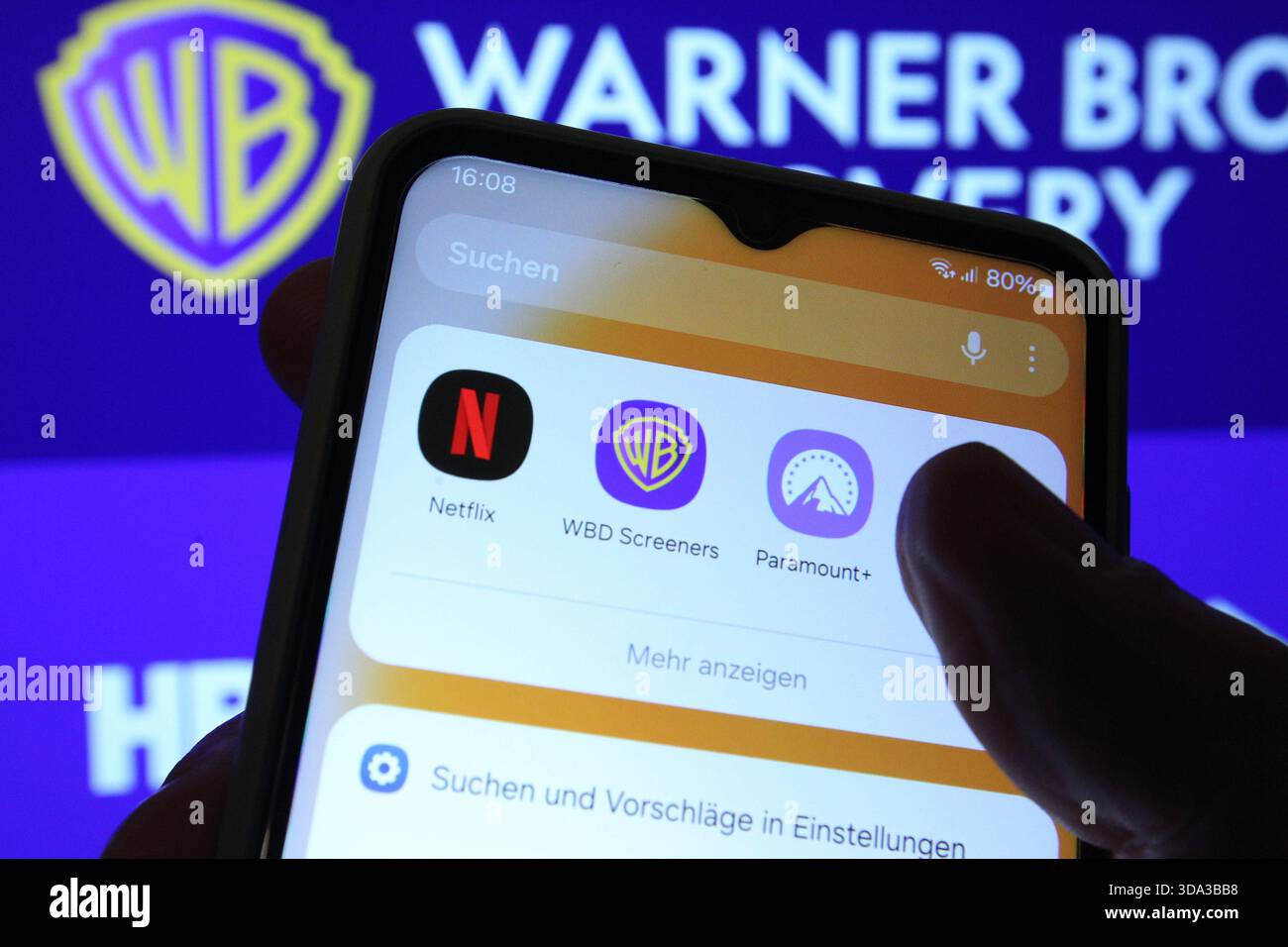 Auf einem Laptop wurde die Website vom Hollywood-Konzern Warner Bros. Discovery aufgerufen ...