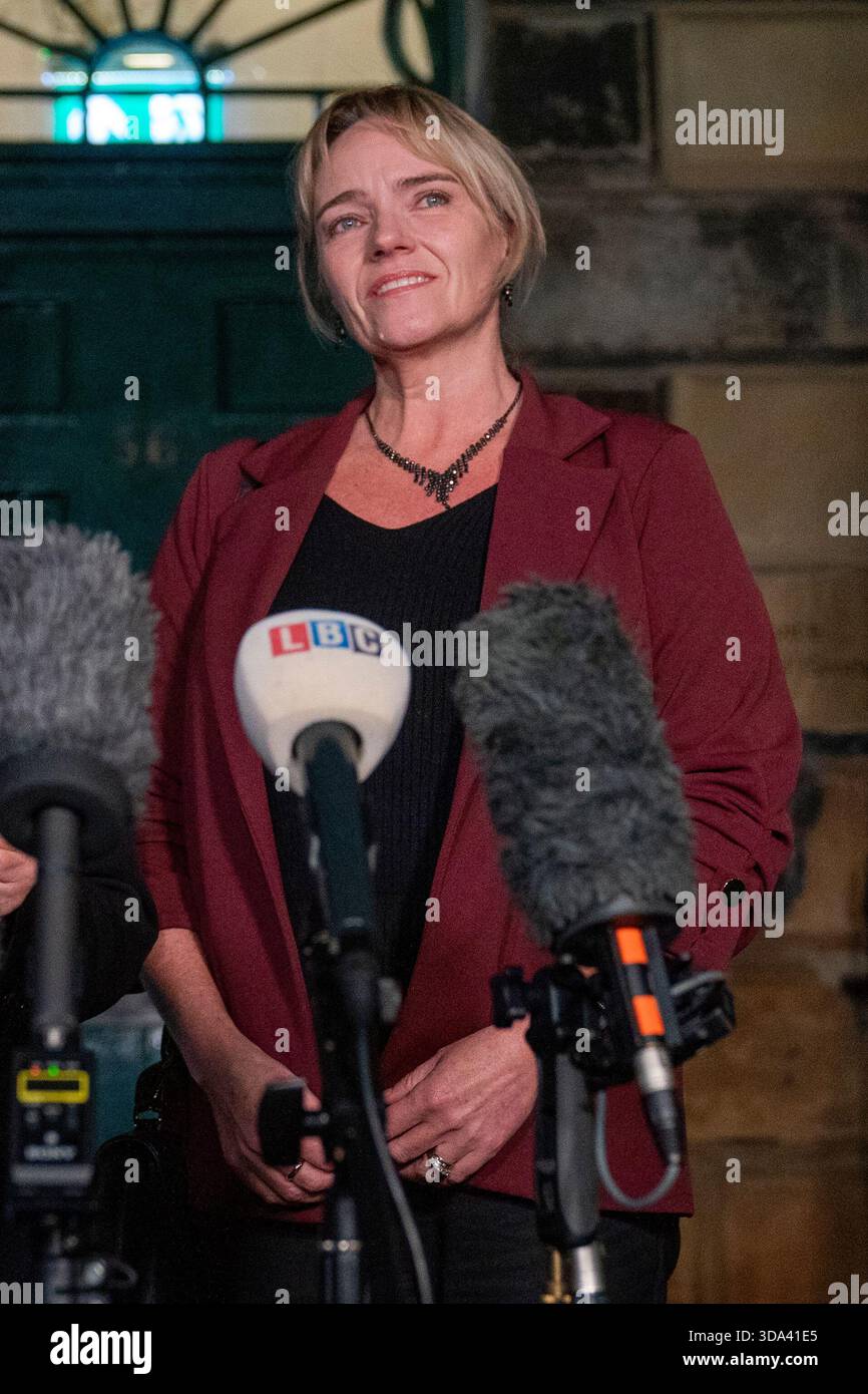 Nhs fife employment tribunal hi-res stock photography and images - Alamy