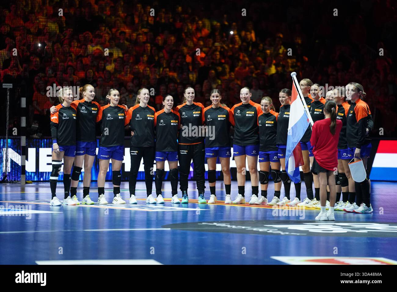 ROTTERDAM, NETHERLANDS - DECEMBER 8: Players of Netherlands Alieke van ...
