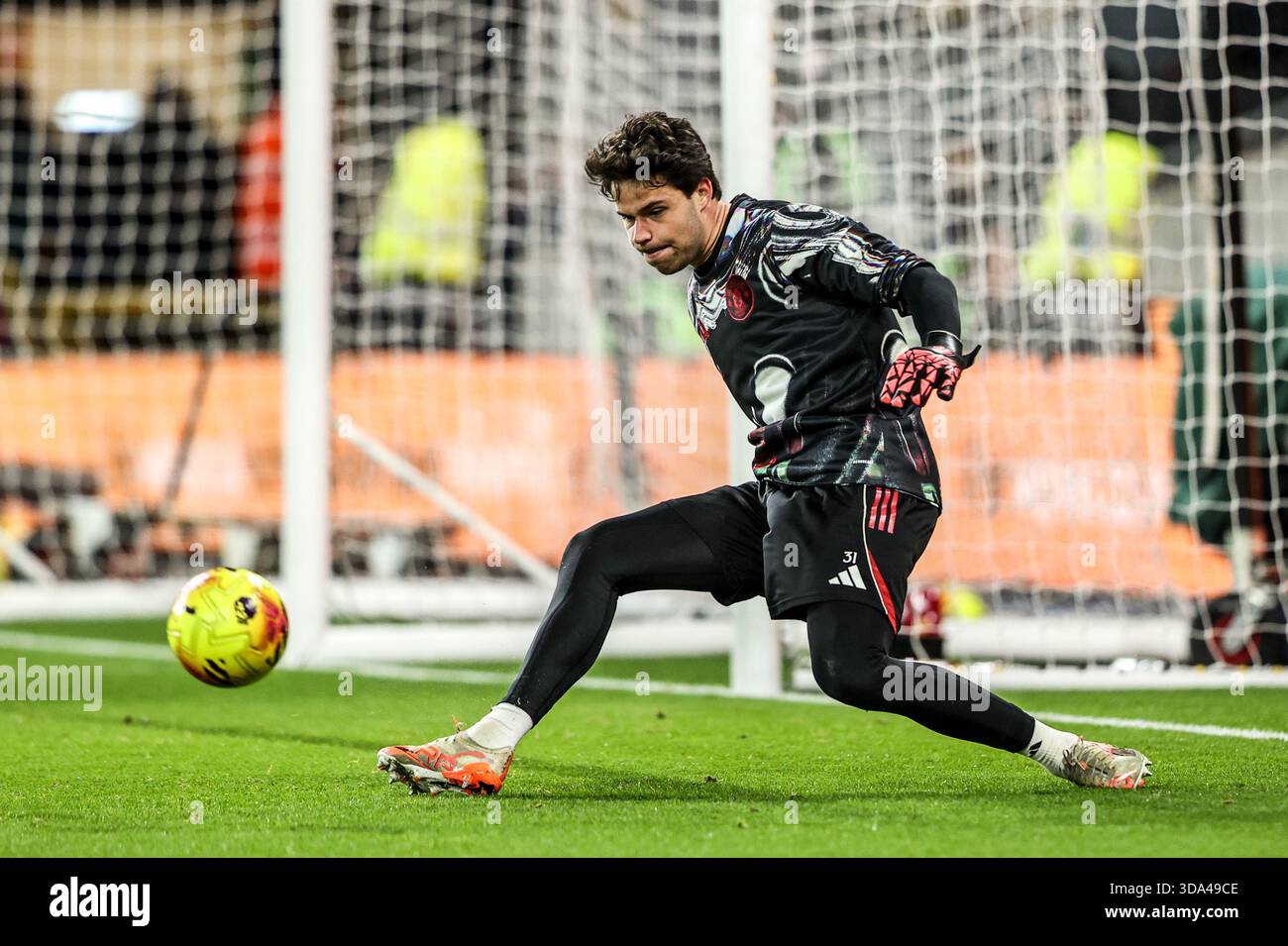 Manchester United goalkeeper Senne Lammens in the pregame warmup ...