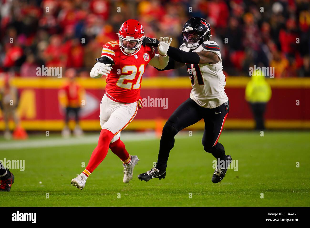 Kansas City Chiefs safety Jaden Hicks (21) battles Houston Texans ...
