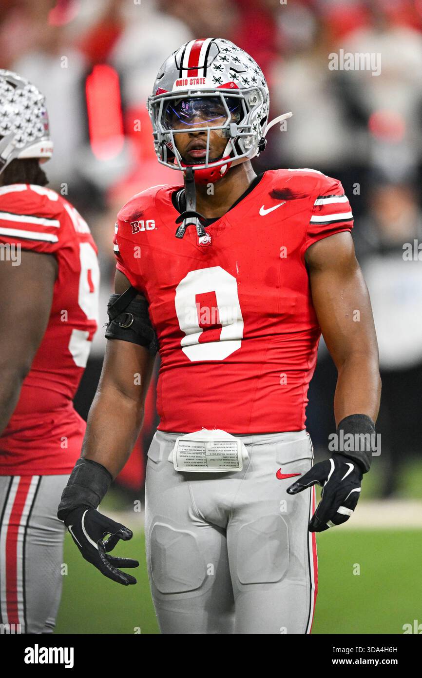 INDIANAPOLIS, IN - DECEMBER 06: Ohio State Buckeyes LB Sonny Styles (0 ...