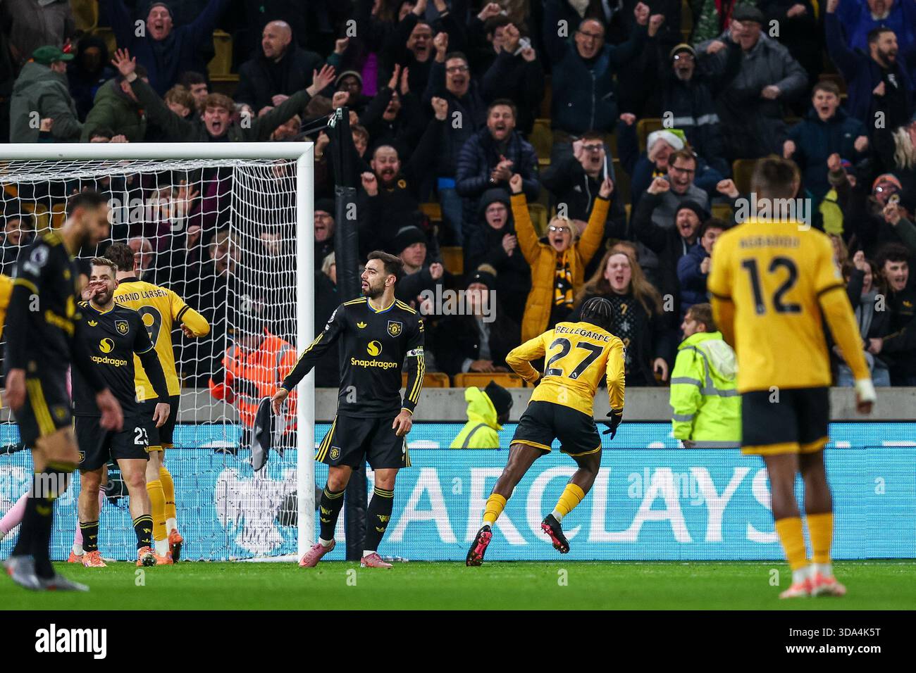 27, Jean-Ricner Bellegarde of Wolverhampton Wanderers turns the ball ...