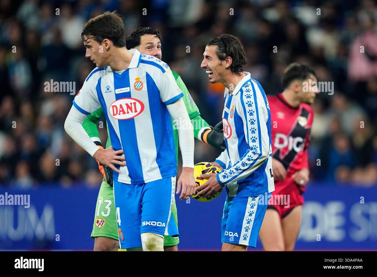 Augusto Batalla of Rayo Vallecano and Pere Milla of RCD Espanyol during ...