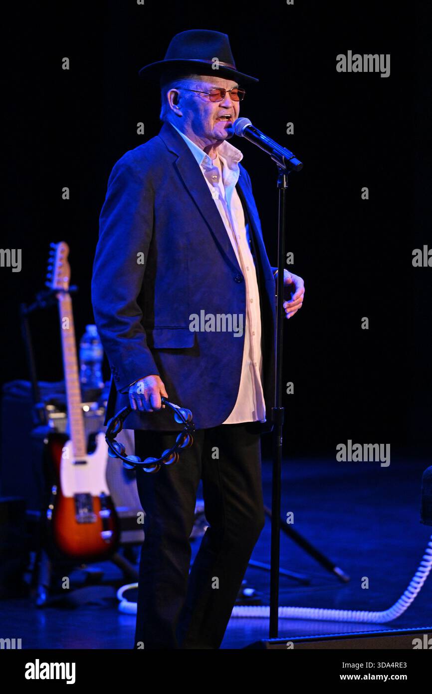 FORT LAUDERDALE, FL - DECEMBER 07: Micky Dolenz of The Monkees performs ...