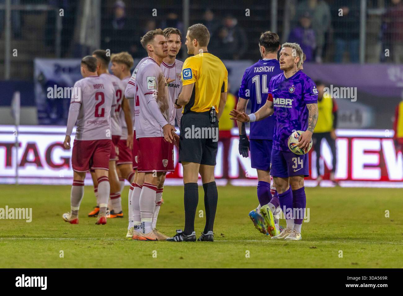 Aue, Germany December 7, 2025: 3. League - 2025/2026 - FC Erzgebirge ...