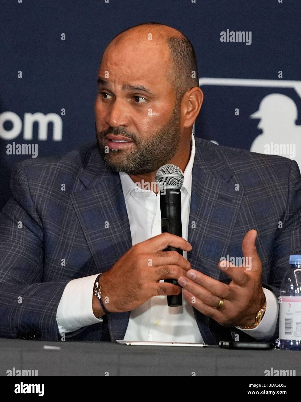 Albert Pujols, former baseball player and manager of a Dominican ...