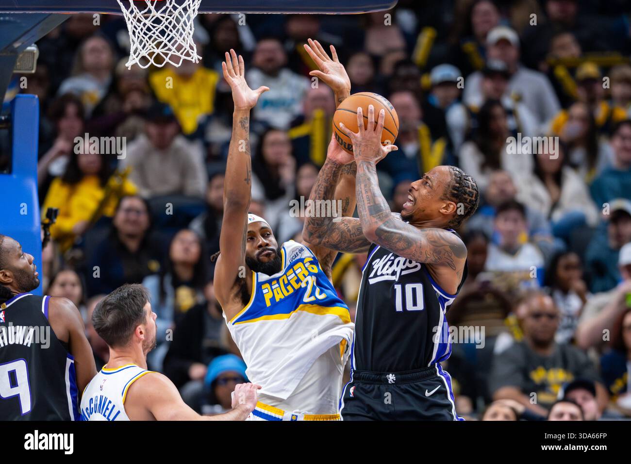 Sacramento Kings guard Demar Derozan (10) shoots while being defended ...