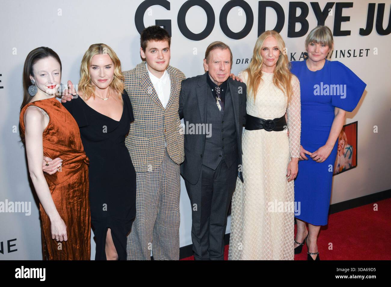 (L-R) Andrea Riseborough, Kate Winslet, Joe Anders, Timothy Spall, Toni Collette and Kate ...