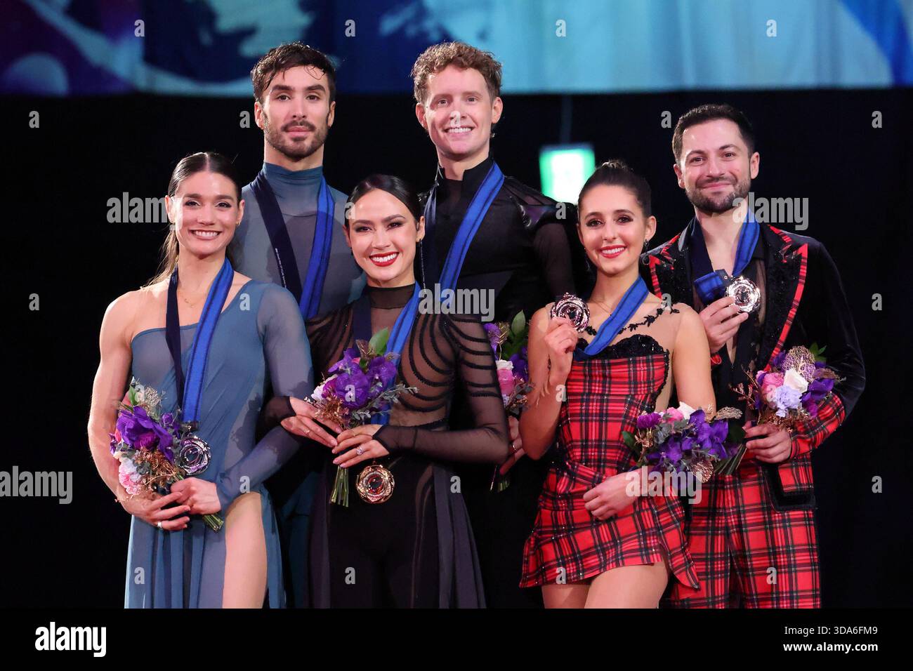 (L-R) Laurence Fournier Beaudry & Guillaume Cizeron (FRA), Madison ...