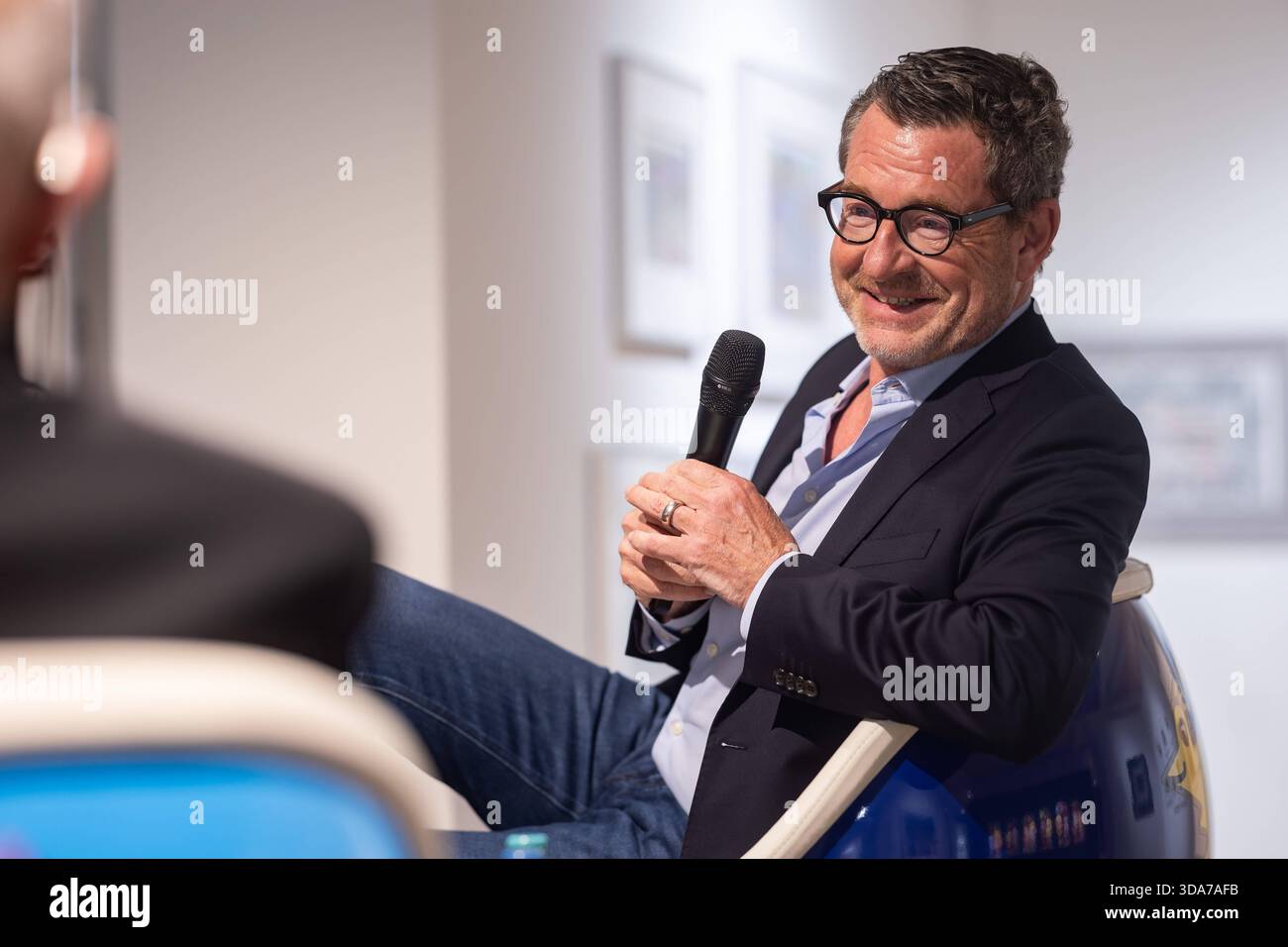 Tuebingen, Gysis Begegnungen im Neuen Kunstmuseum mit Kai Diekmann, 08. ...