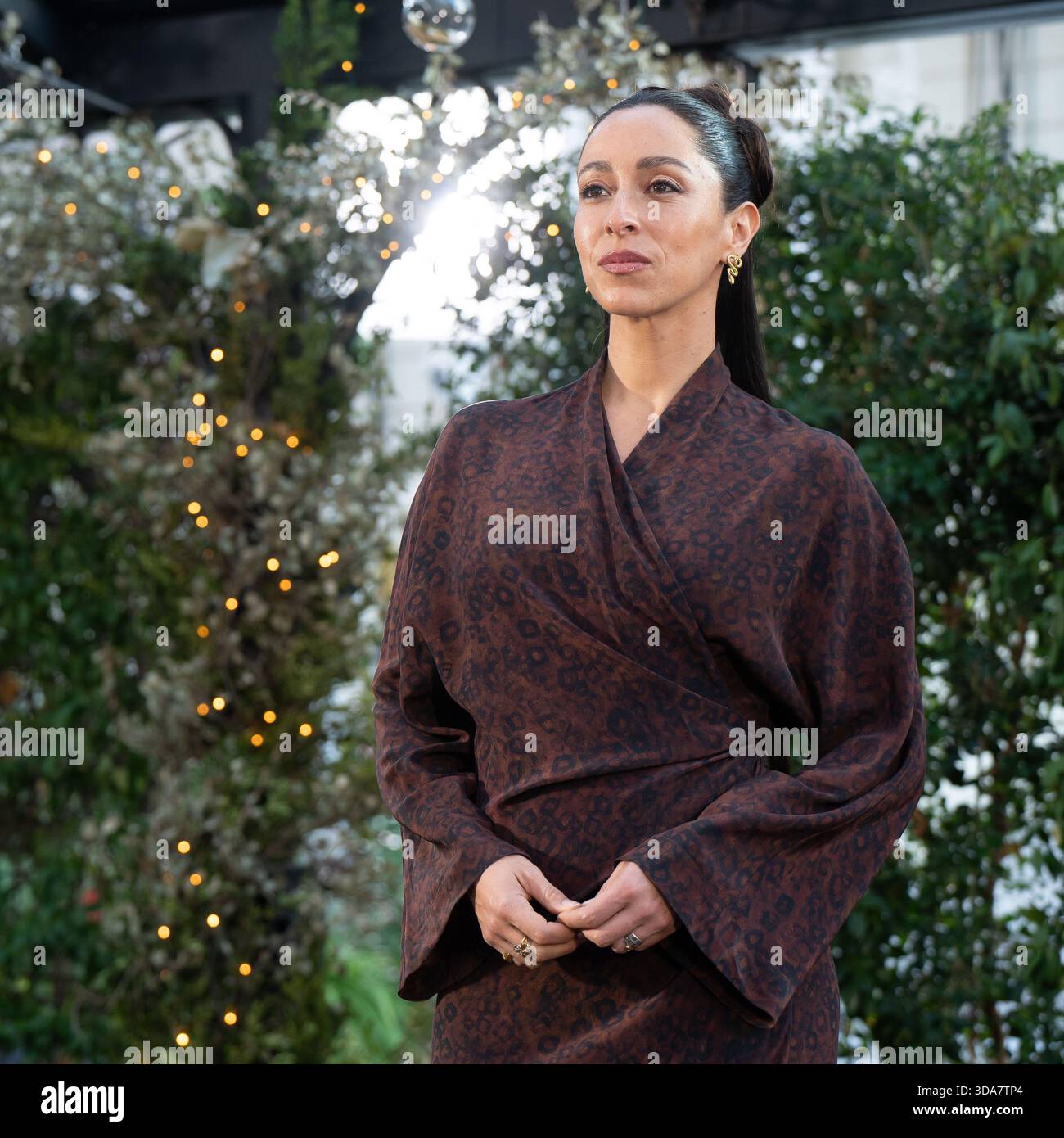 Actress Oona Chaplin attends the "Avatar: Fire and Ash" photocall at ...
