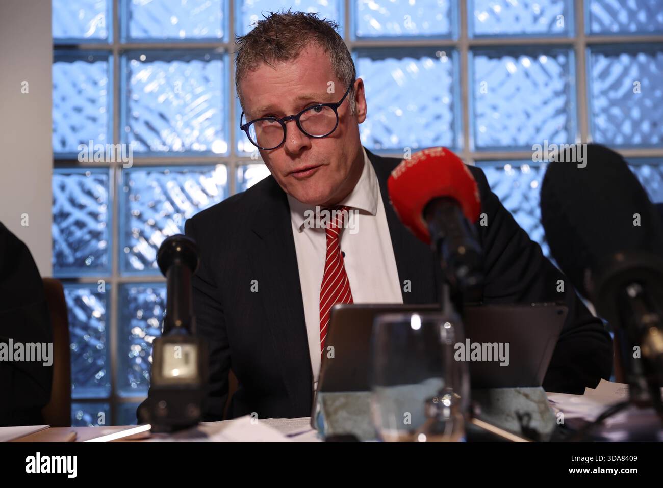 Kevin Winters of KRW Law speaking to the media at the Stormont Hotel in ...