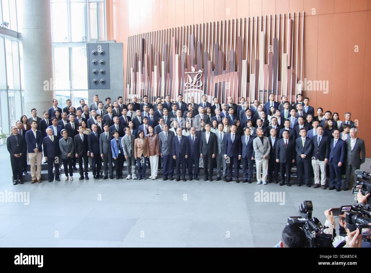 Members of the 7th Legislative Council and Members-elect of the 8th ...
