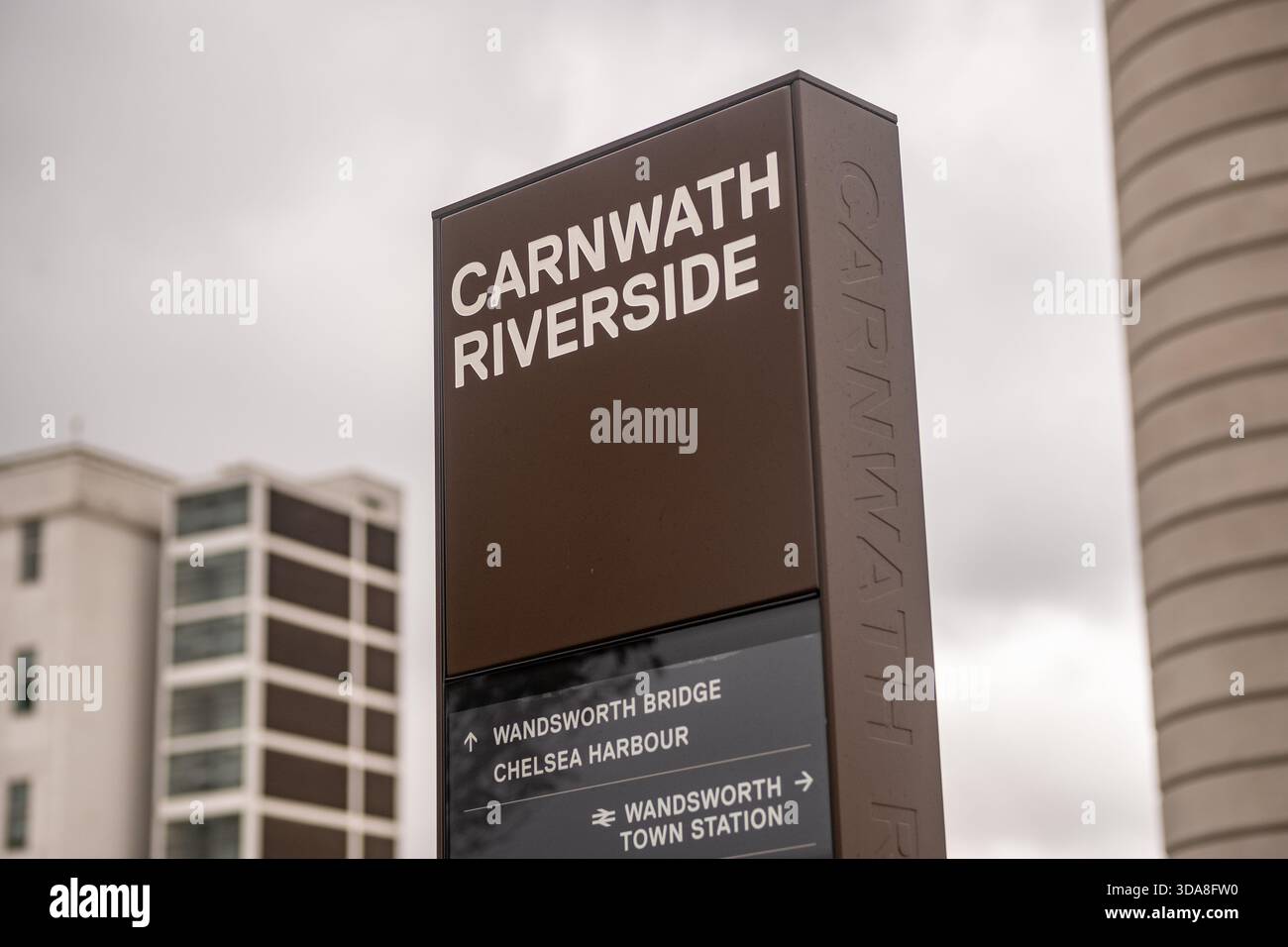 Carnwath riverside november 2025 hi-res stock photography and images ...