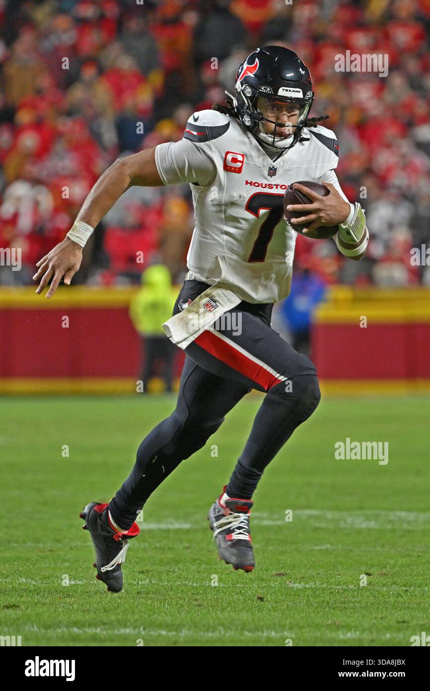 Houston Texans quarterback C.J. Stroud (7) runs with the ball during an ...