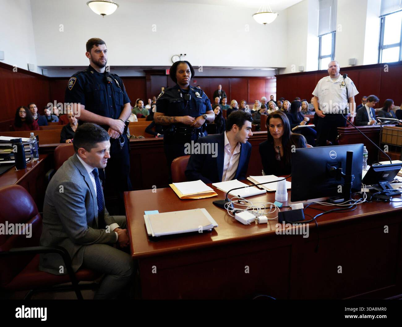 Luigi Mangione appears in Manhattan Criminal Court for an evidence ...
