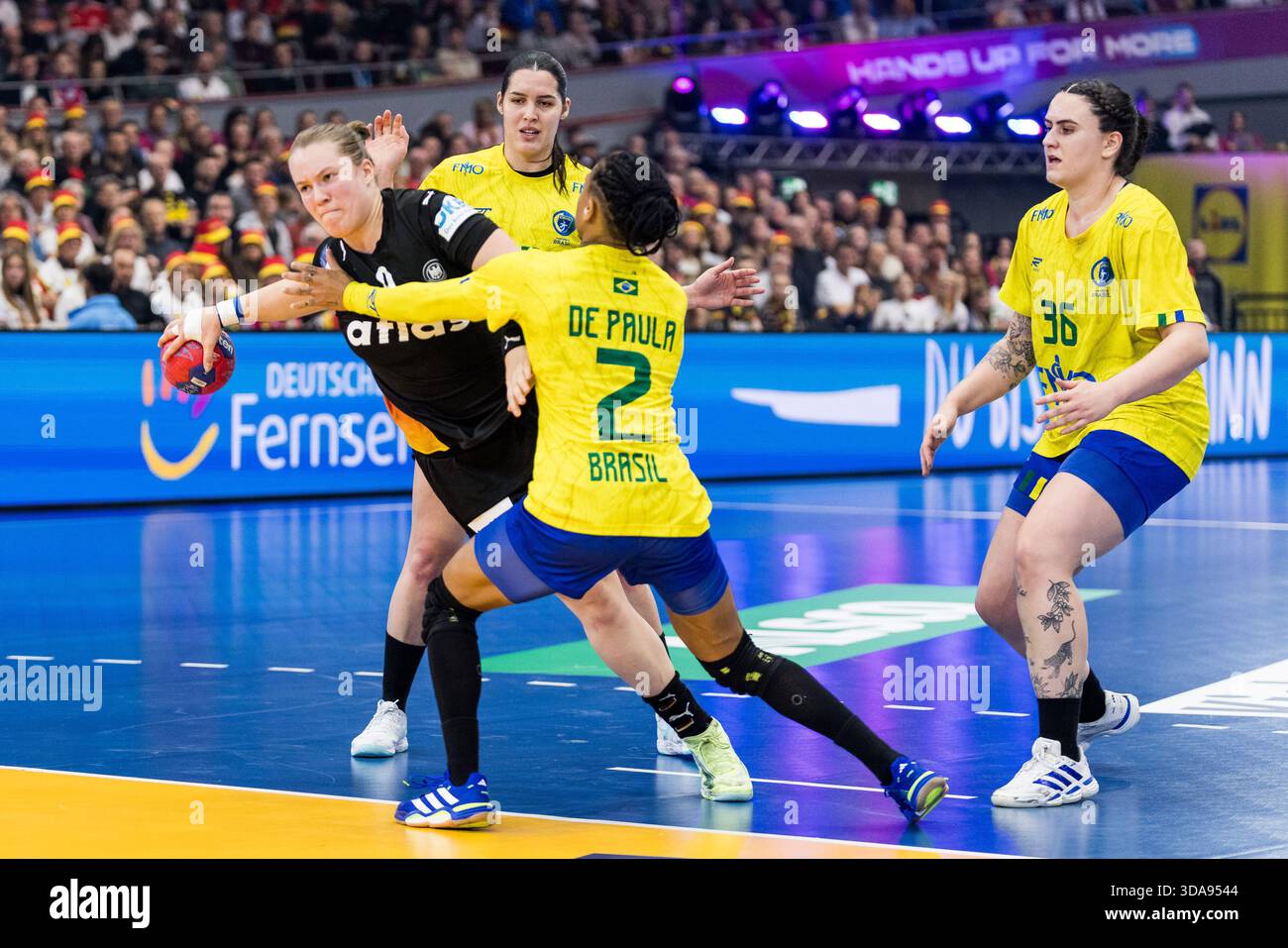 DORTMUND, GERMANY - DECEMBER 9: Lisa Antl (Germany, 9) with the ball ...