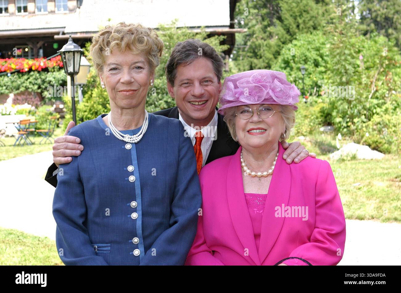 ARCHIV: Die Schwarzwaldklinik Schauspielerin Evelyn Hamann , Eva Maria ...