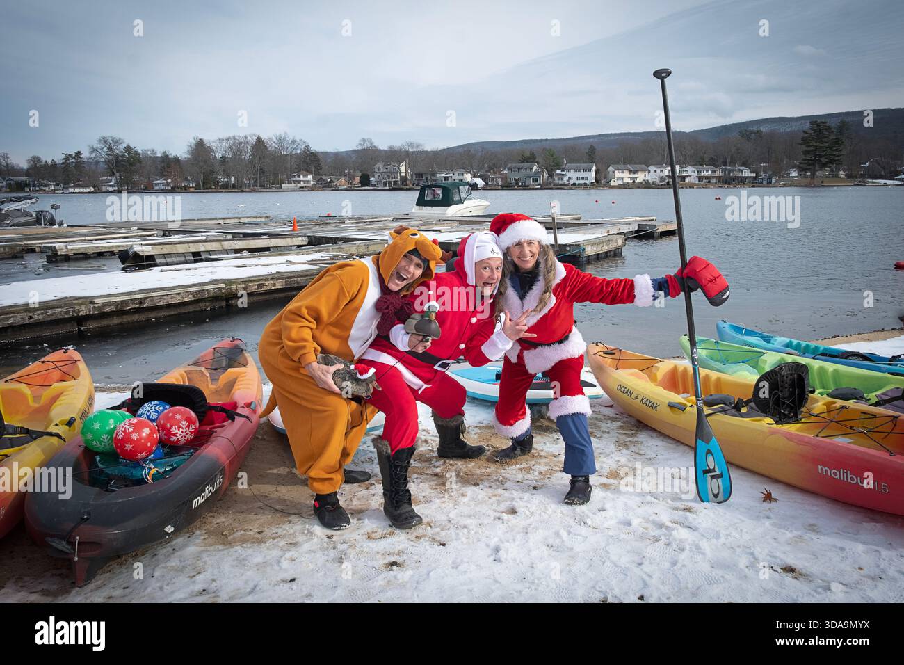 Animated santa claus in hi-res stock photography and images - Alamy