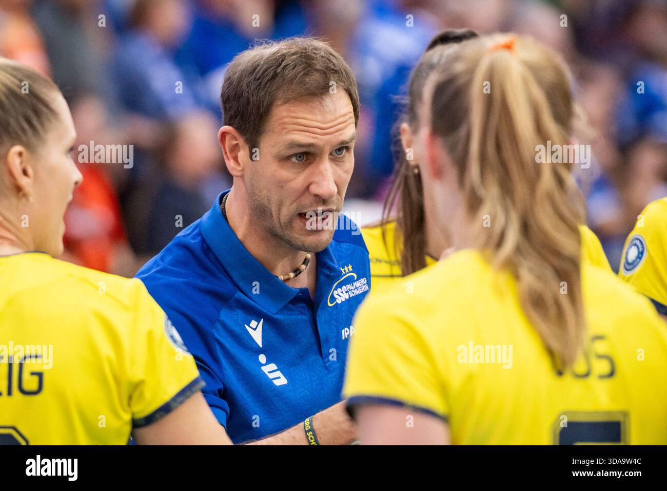 Felix Koslowski (Coach SSC Palmberg Schwerin) - Timeout, Address to the ...