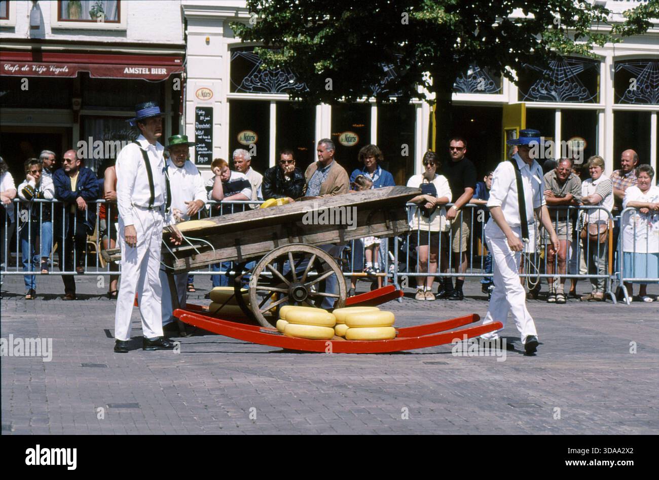 COPENHAGEN/DENMARK. 25 jUNE 1999 Aalkmaar chesse open market start from ...
