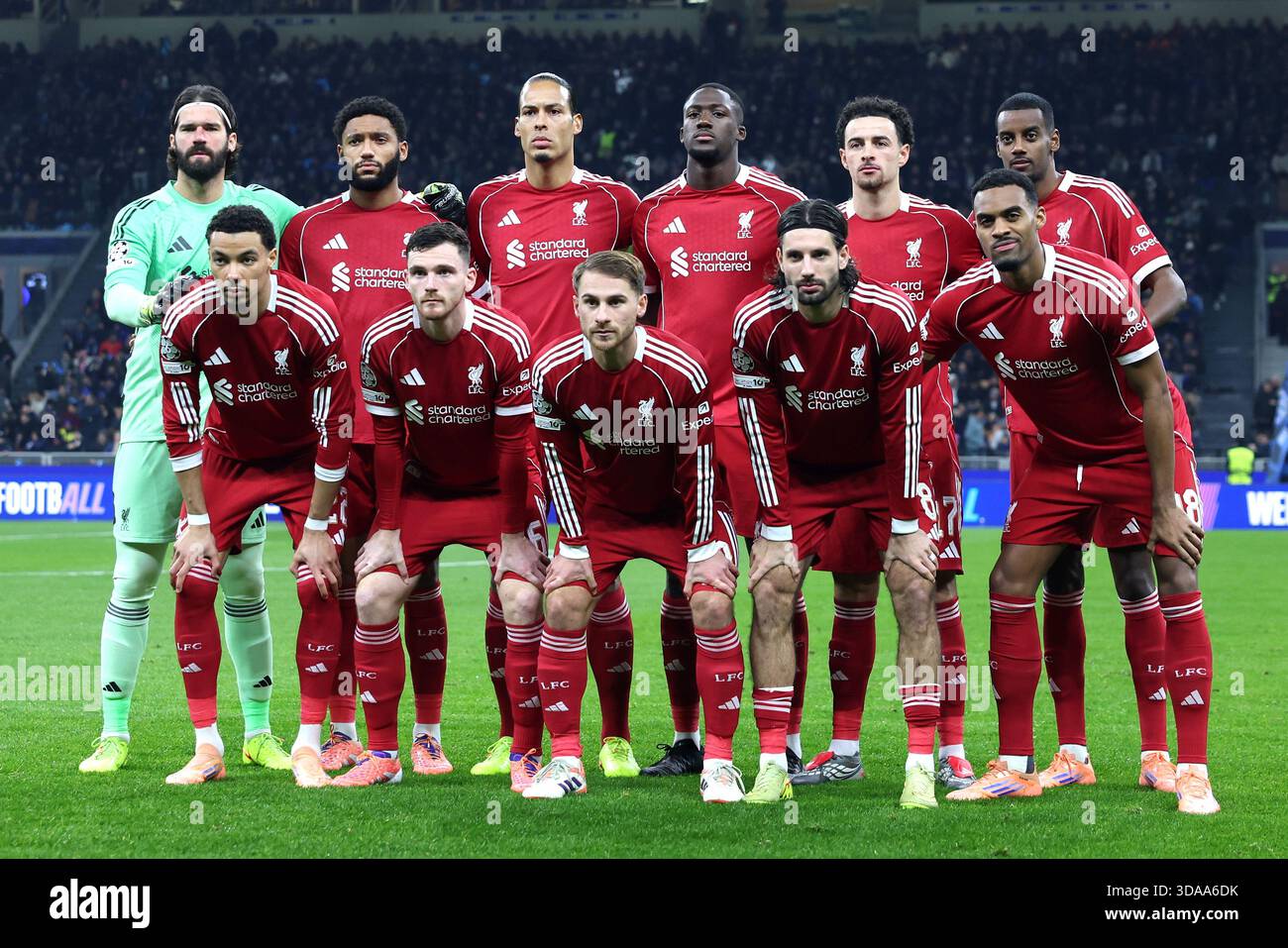 Joe gomez virgil van dijk hi-res stock photography and images - Alamy