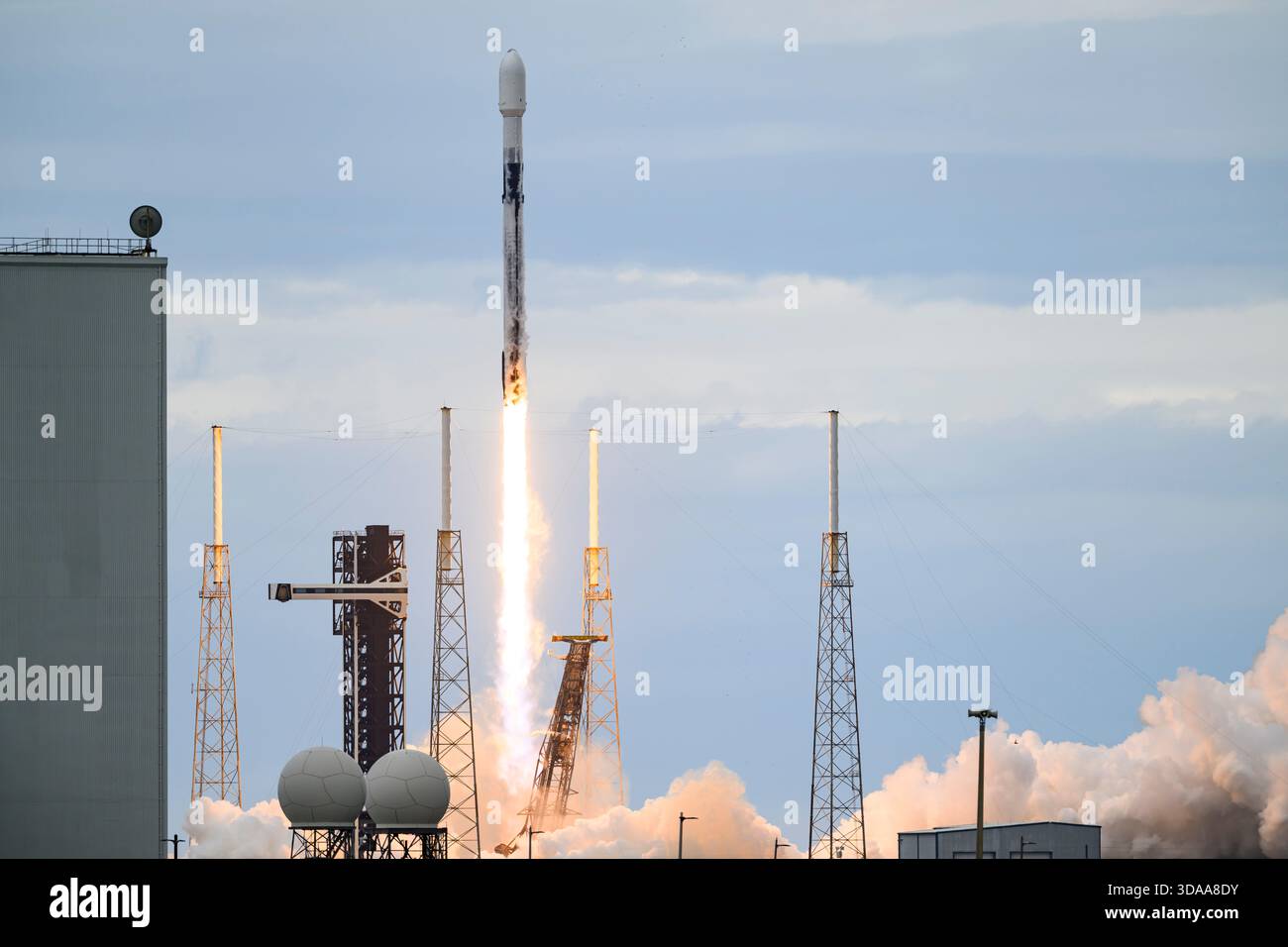Cape Canaveral, Florida, USA. 9th Dec, 2025. A SpaceX Falcon 9 rocket ...