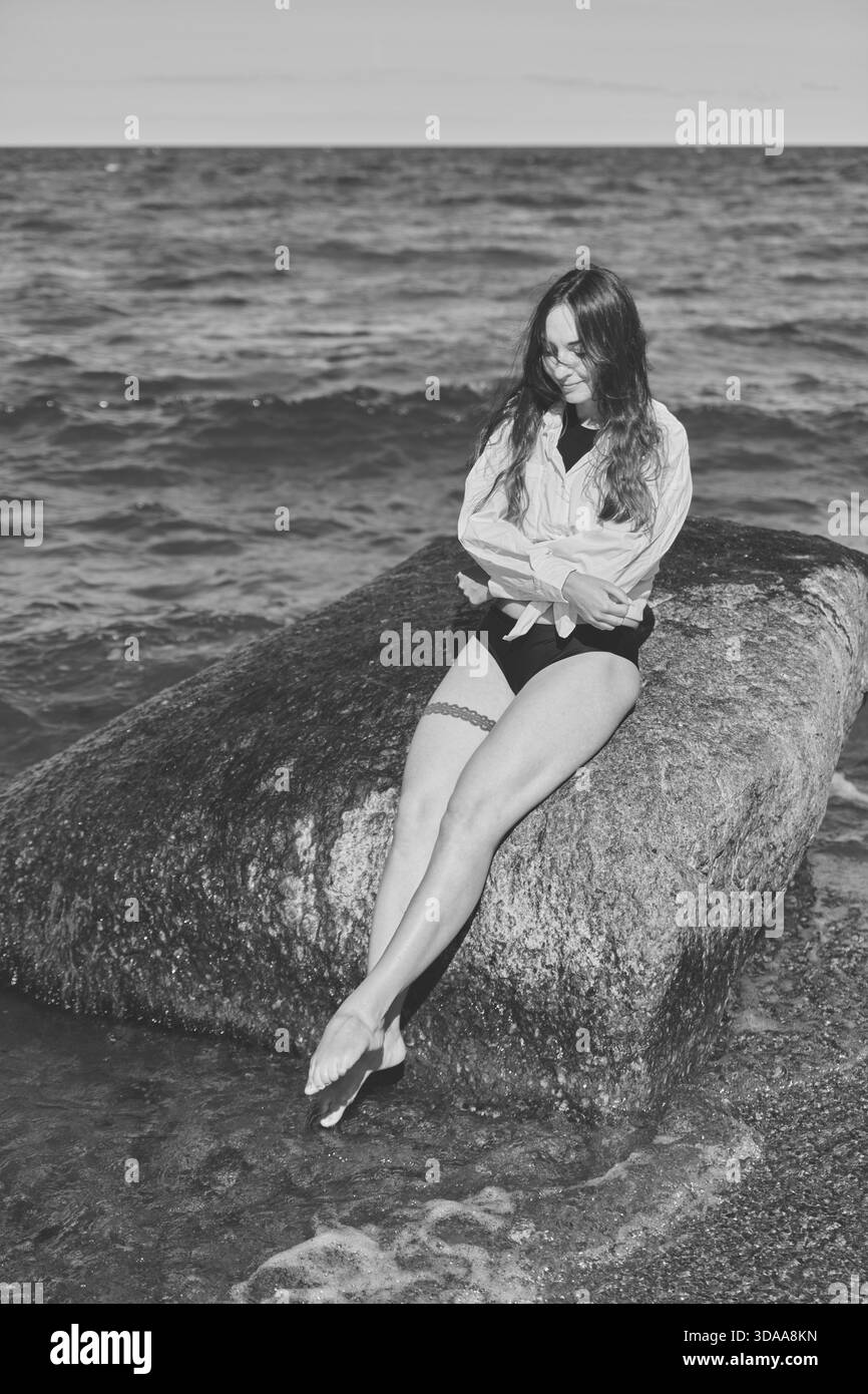 Waterfront lighting Black and White Stock Photos & Images - Alamy