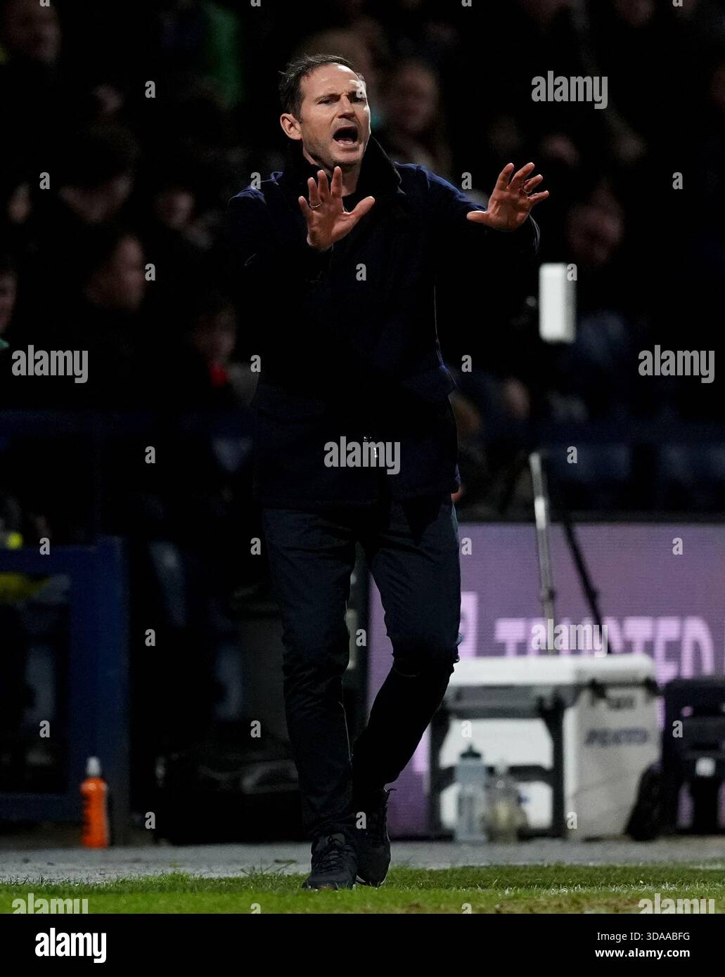 Coventry City head coach Frank Lampard during the Sky Bet Championship ...