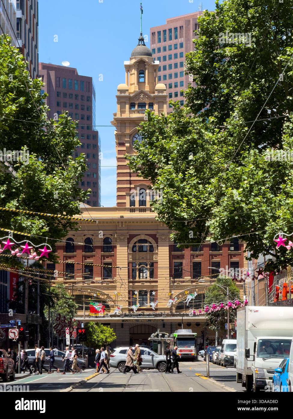Melbourne, VIC, Australia. December 09, 2025. - Flinders Street Station ...