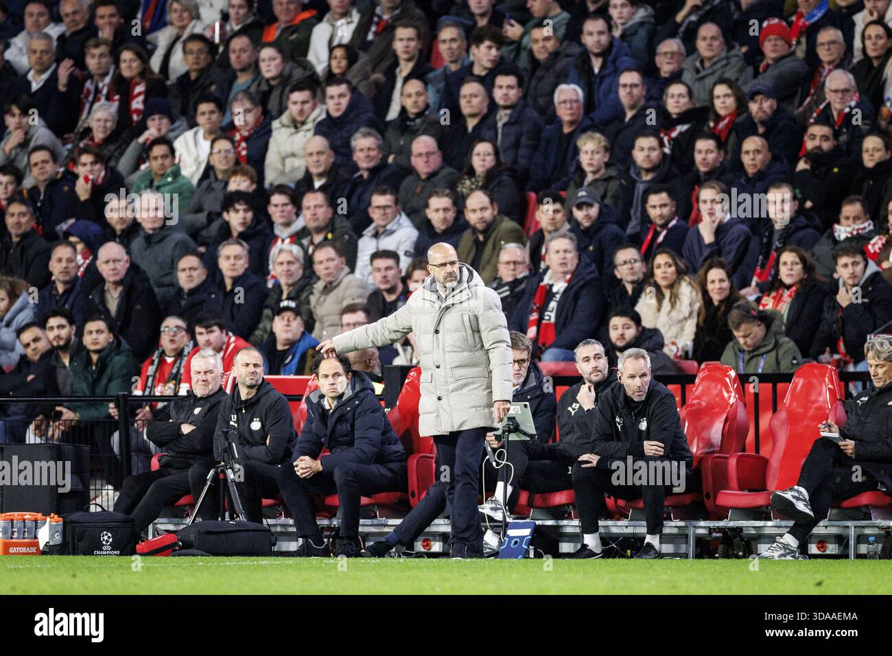 EINDHOVEN - PSV Eindhoven coach Peter Bosz during the UEFA Champions ...