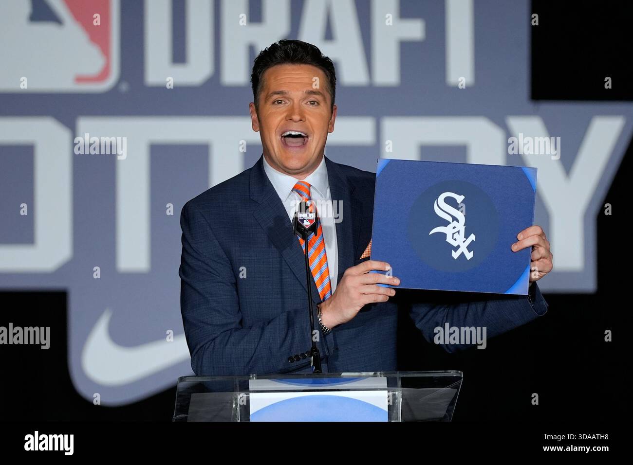 Greg Amsinger, MLB Network host, announces that the Chicago White Sox ...